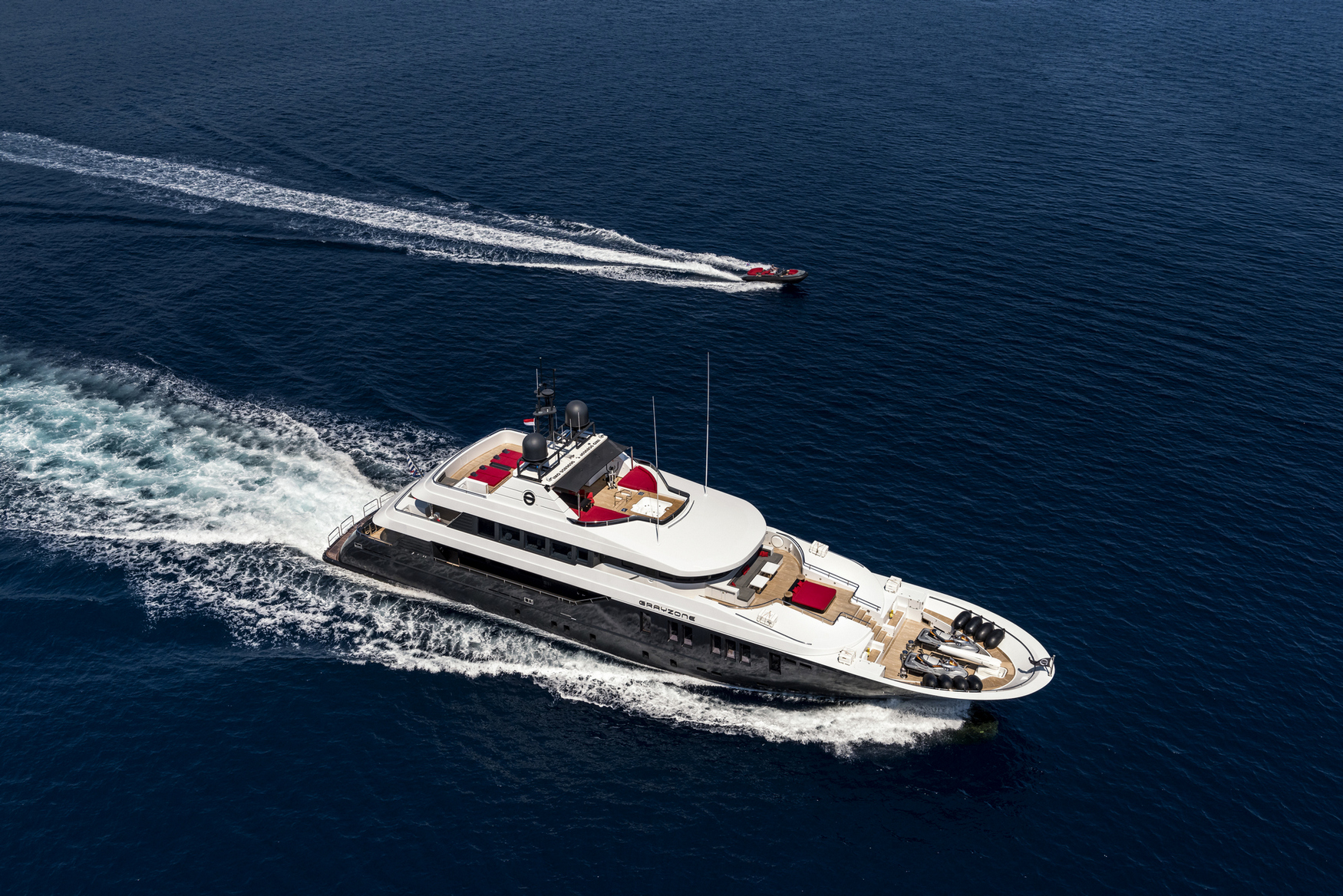 Yacht GRAYZONE, Concept Marine | CHARTERWORLD Luxury Superyacht Charters